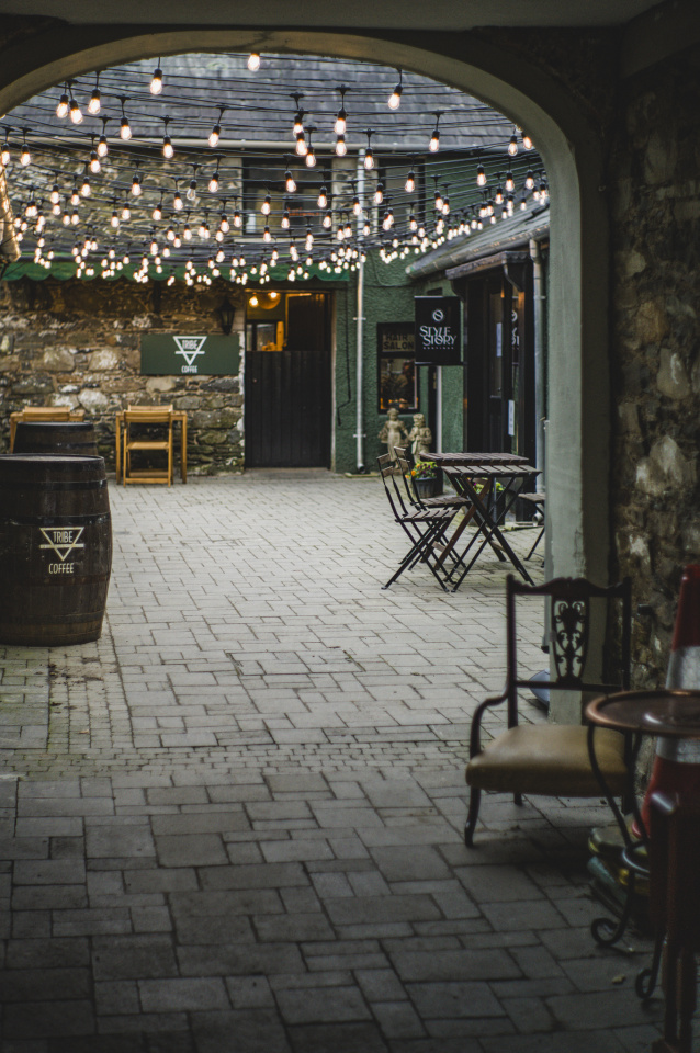 Courtyard scene! | wrbradley | Blipfoto