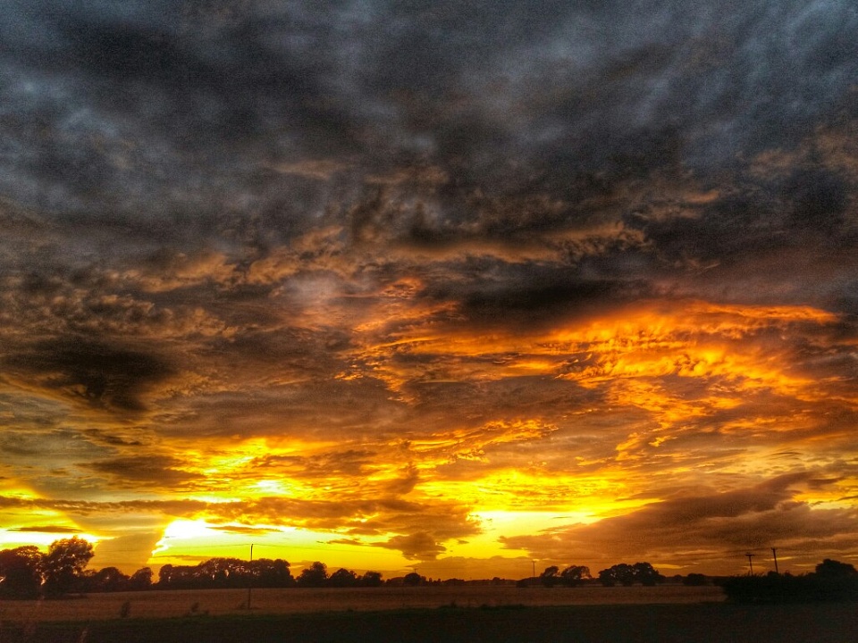 Fiery and ominous | khoola | Blipfoto