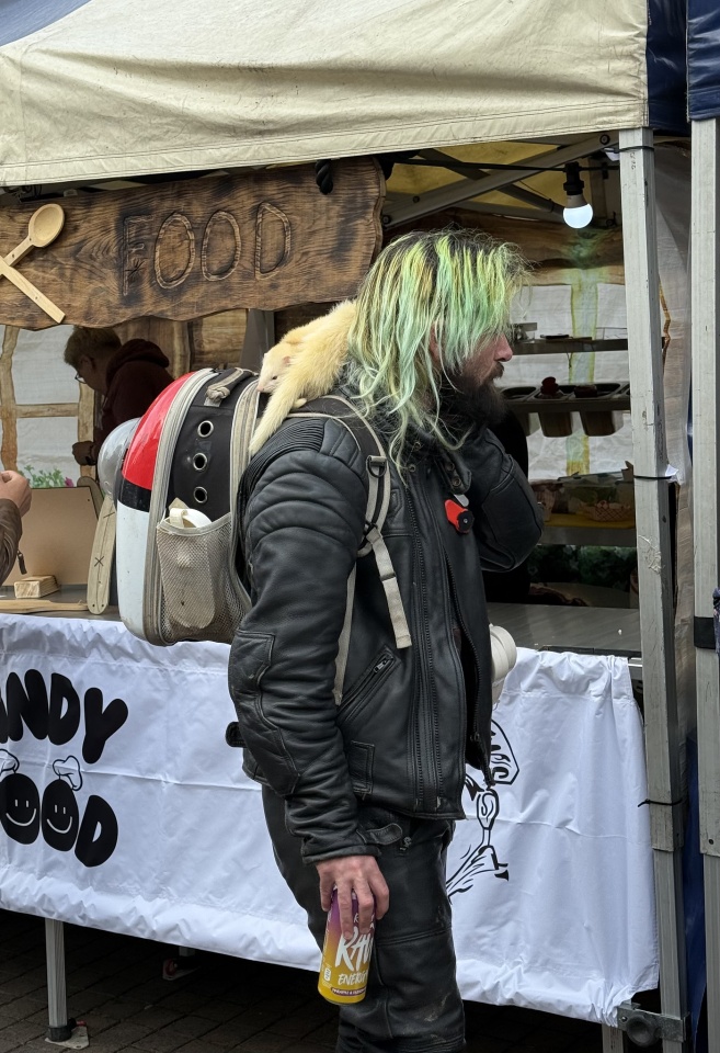 Ferreting around at the market | Technophobe | Blipfoto