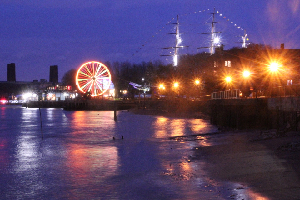 Greenwich's festive Ferris Wheel | EEPaul | Blipfoto