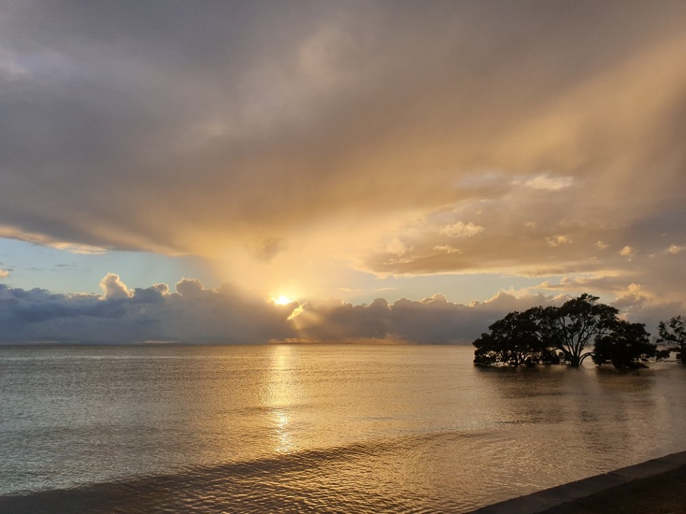 Sunrise... | snap_in_my_day | Blipfoto