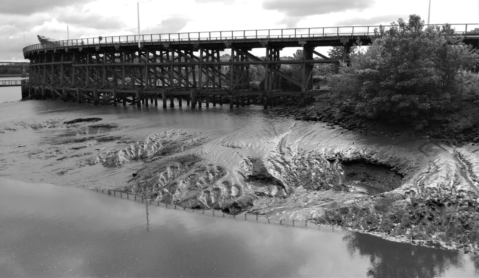 Mud Bank | YellowBalloon | Blipfoto