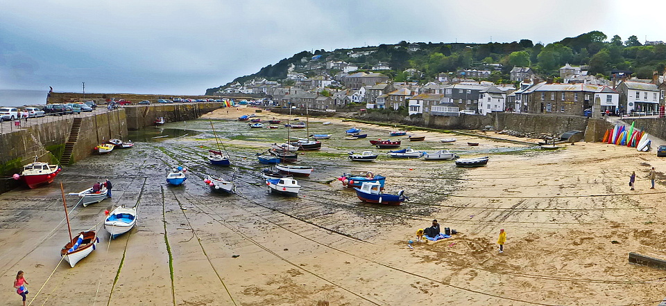Mousehole at low tide | Oldgroaner | Blipfoto