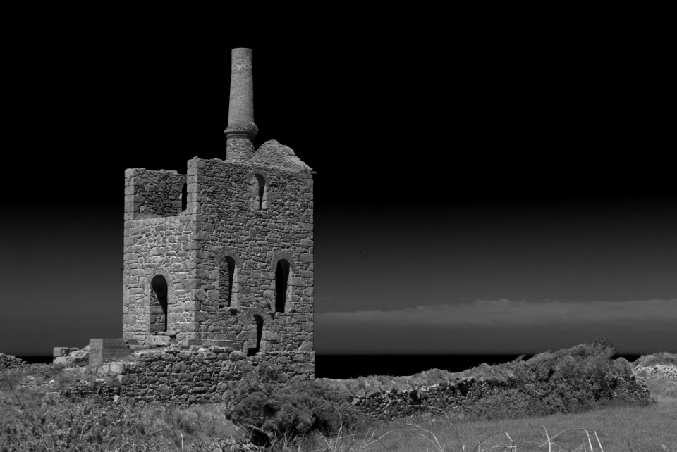 Old tin mine building | TonyLuxton | Blipfoto
