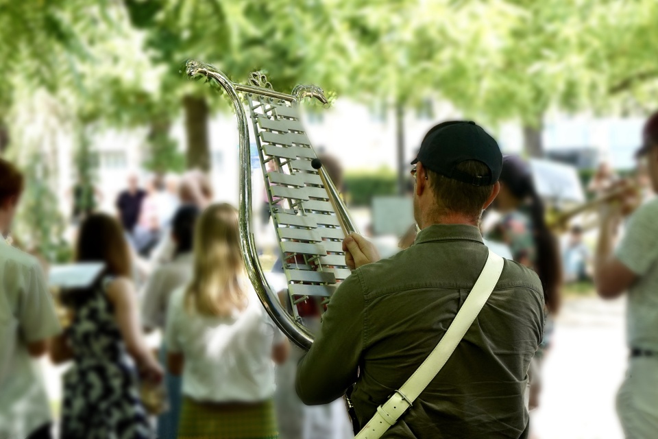 Bell-lyre | heanku | Blipfoto